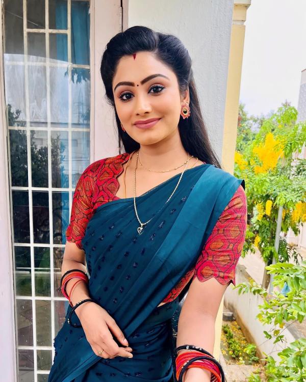 திருமணமாகி ஒரு மாதத்திற்குள் சின்னத்திரை பிரபலங்களுக்குள் விவாகரத்து ...