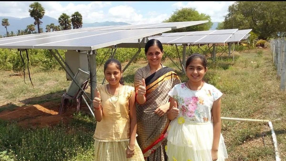 +2 தேர்வில் நடிகை தேவயானியின் மகள் இவ்வளவு மதிப்பெண்கள் பெற்று ...