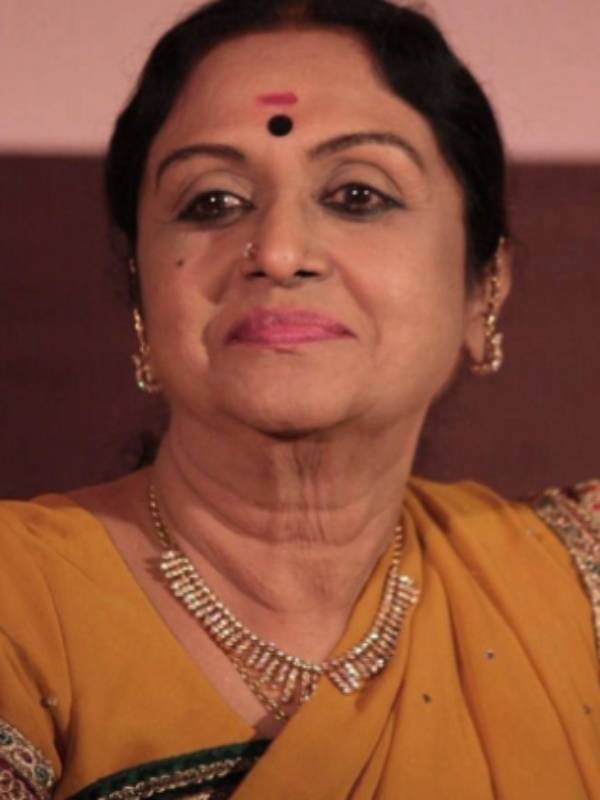 நடிகை சரோஜாதேவி, ராஜீவ் காந்திக்கு செய்து கொடுத்த சத்தியம்.. இப்ப ...