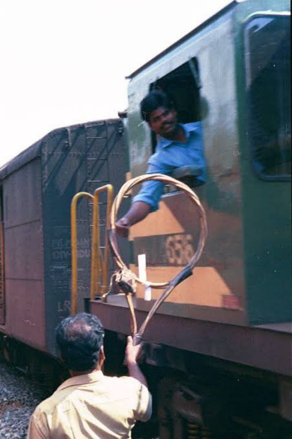 அந்த வளையத்தில் என்ன இருக்கும்? வெளியான ரயில்வே சீக்ரெட்.. ஒடிசா ...