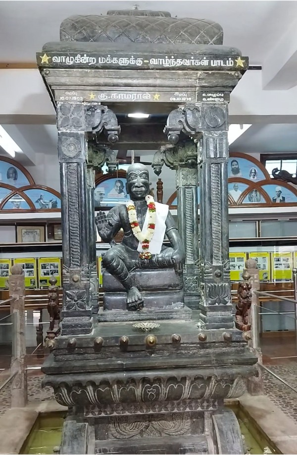 பெருந்தலைவர் காமராஜருக்கு.. சொந்த இடத்தில் "தனி நபர்” கட்டிய கோவில் ...