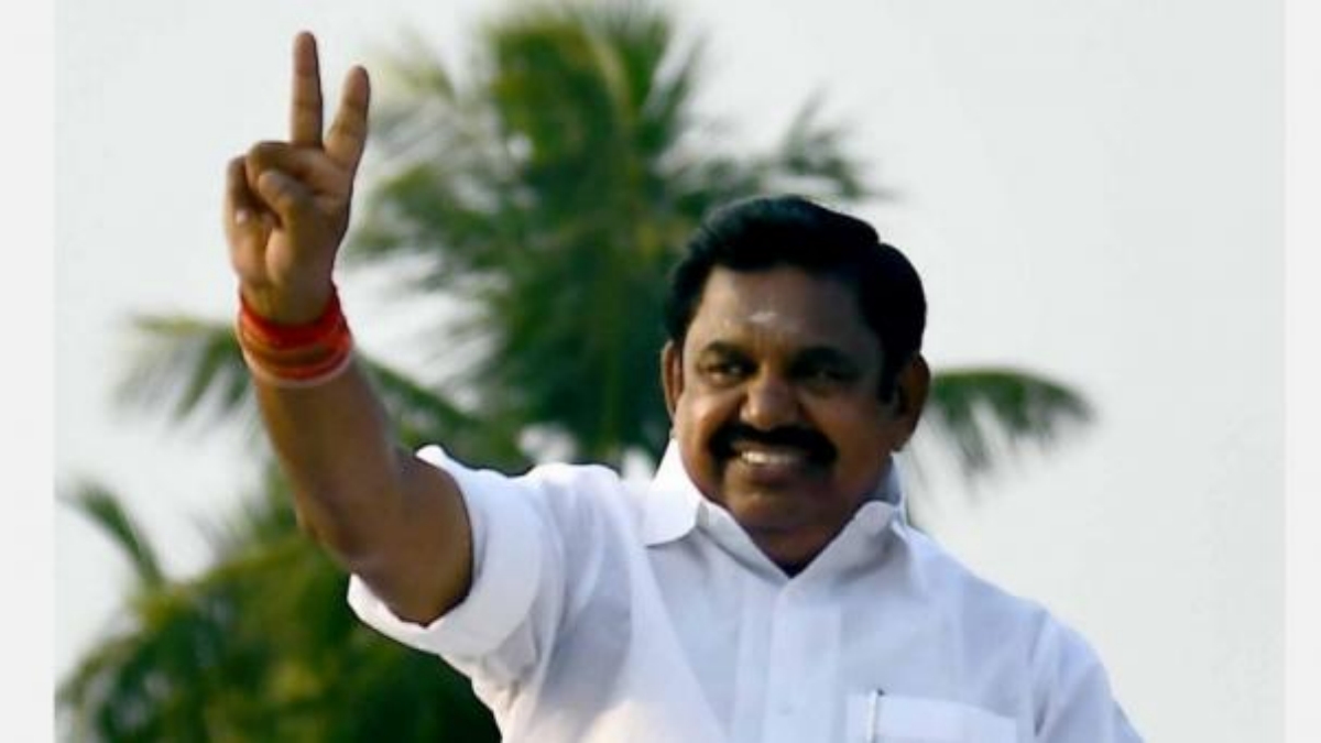 அதிமுக பொதுச் செயலாளரானதும் புதிய பிரச்சார வாகனத்திற்கு மாறினார் ...