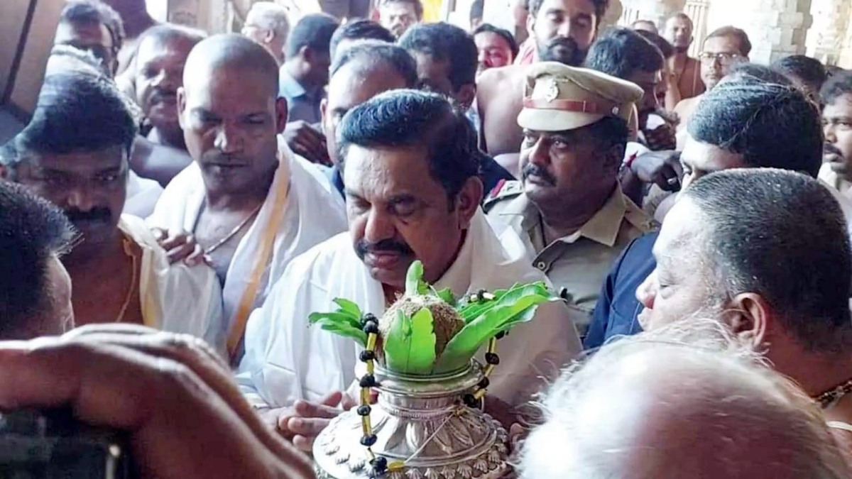 திருச்செந்தூரில் எடப்பாடி பழனிச்சாமி..சஷ்டி நாளில் சத்ரு சம்ஹார ...