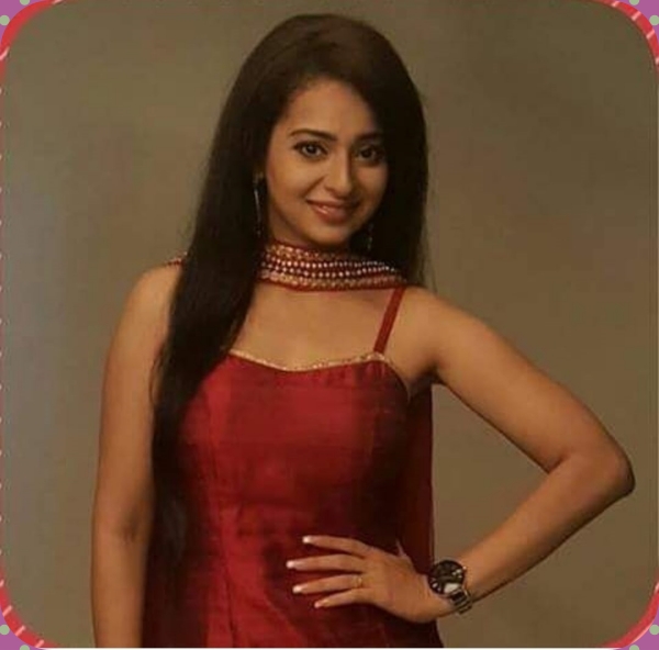 உன் பேர் சொல்ல ஆசை.. “மின்சார கண்ணா” பட நடிகையை நினைவு இருக்கா? இப்போ ...