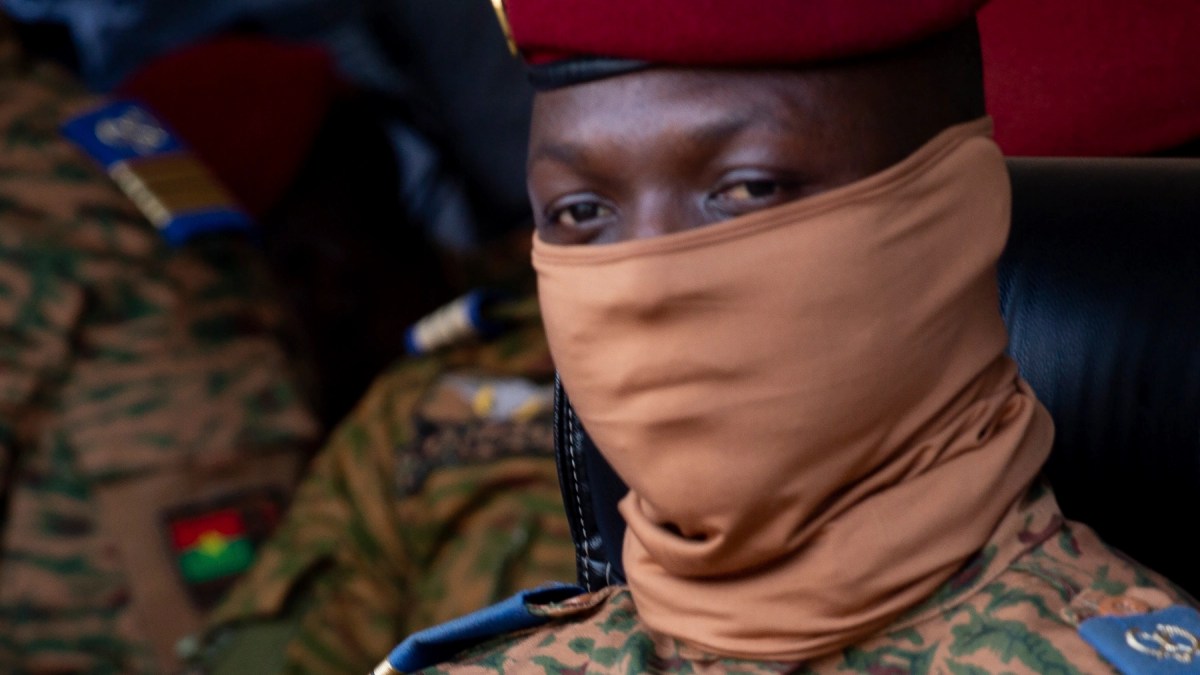 யுரேனியம் அனுப்ப தடை.. நைஜரில் காலை வைத்தால் காலி.. அமெரிக்காவை அலற ...