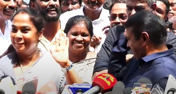 இவ்வளவு பெண்கள் இருக்காங்க.. பழகுவதற்கு வேறு பொண்ணே கிடைக்கலையா ...