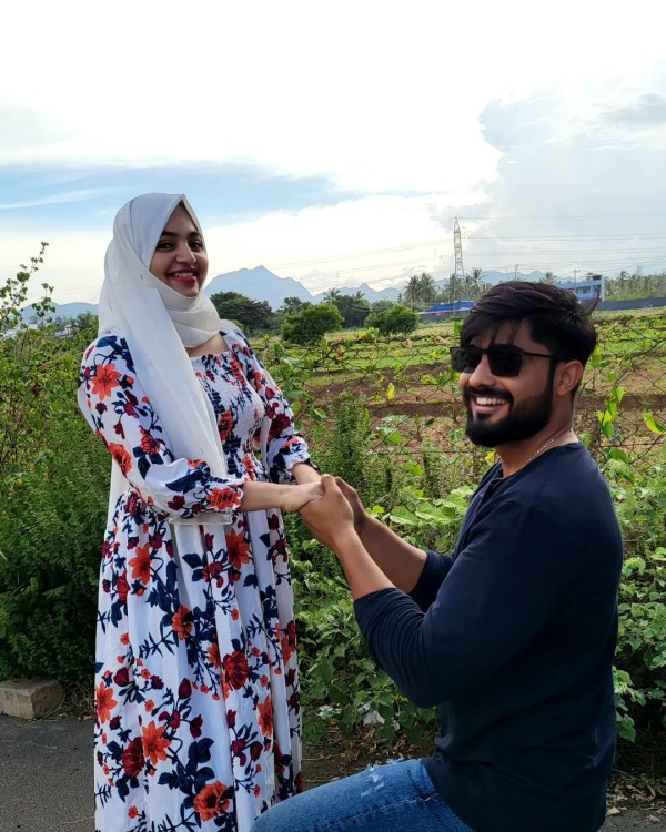 மோதலும் காதலும் சீரியல் விக்ரமின் மனைவி இந்த பிரபலம் தானா? பலருக்கும் தெரிந்திடாத ரகசியங்கள் ...