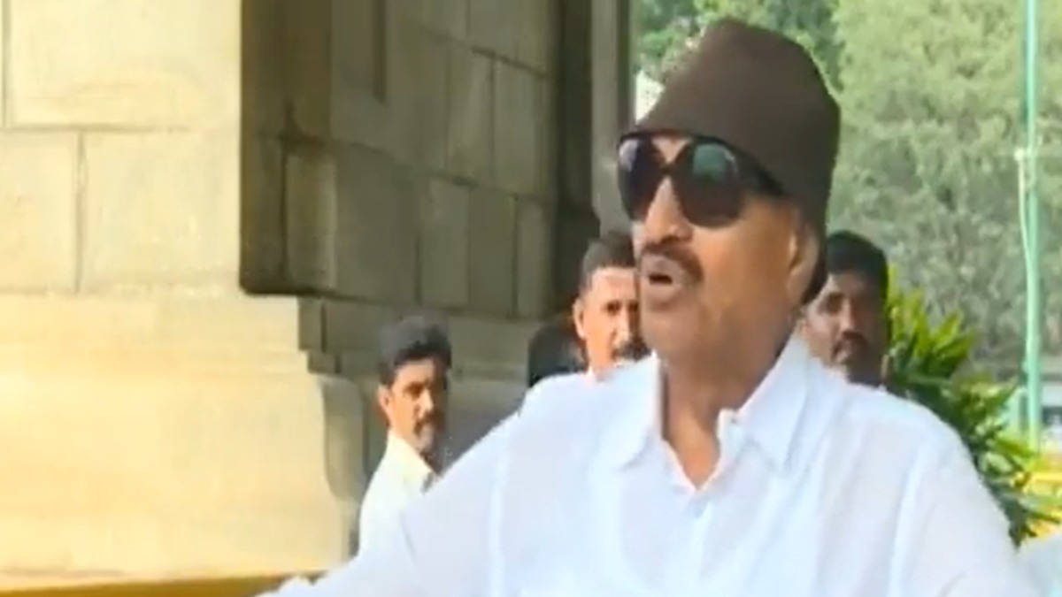 பெங்களூரில் இருக்கும் தமிழர்களை தமிழகம் அழைத்துக் கொள்ளுங்கள்: வாட்டாள் ...