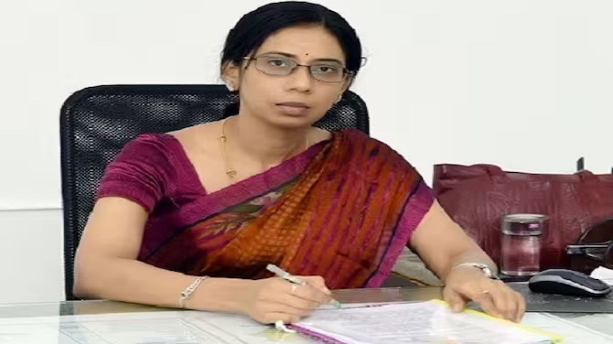 டிஎன்பிஎஸ்சி செயலாளர் உமா மகேஸ்வரி திடீர் மாற்றம்: தலைமை செயலர் அதிரடி ...