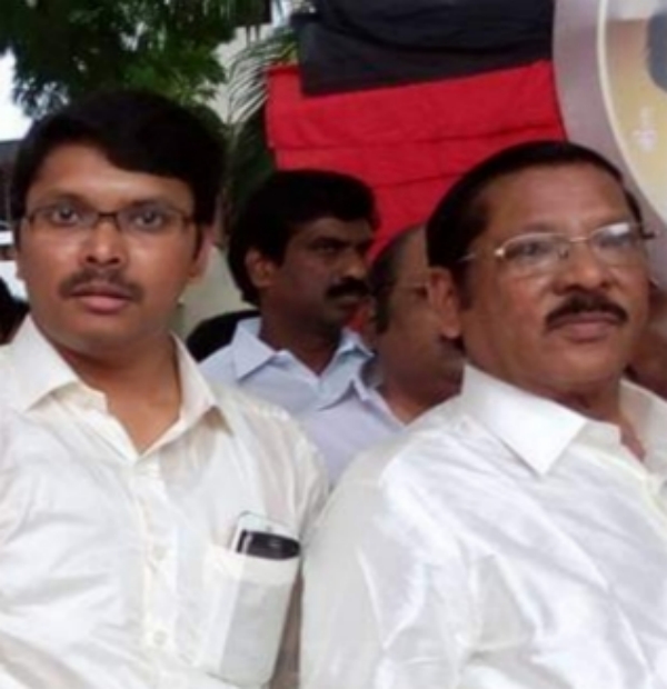 ட்விட்டர் ஸ்பேஸில் எல்லை மீறிய RS பாரதி மகன் பேச்சு.. திமுகவை விட்டு ...