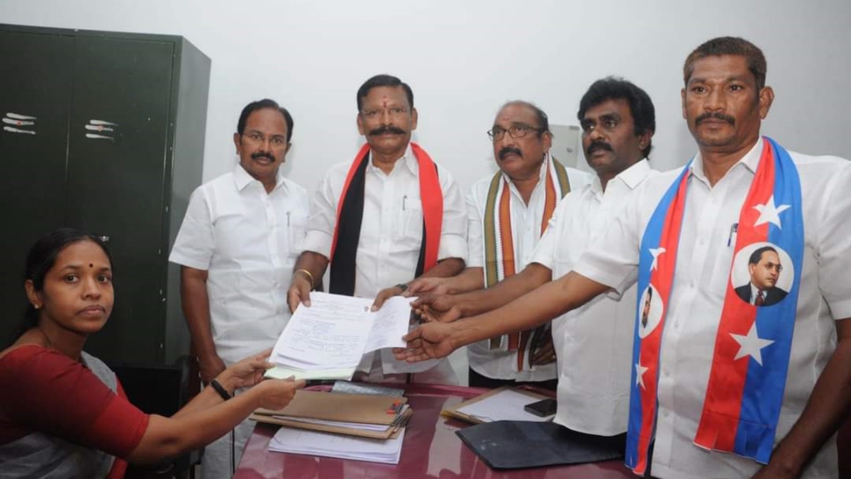 சேலம் திமுக வேட்பாளர் செல்வகணபதி வேட்பு மனு ஏற்பு.. தேர்தல் அலுவலர் ...